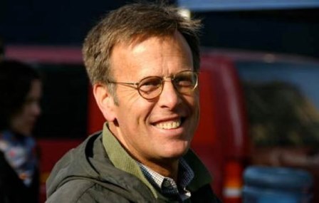 Breaking Bad producer Mark Johnson arrives in WA for Simon Baker's ...