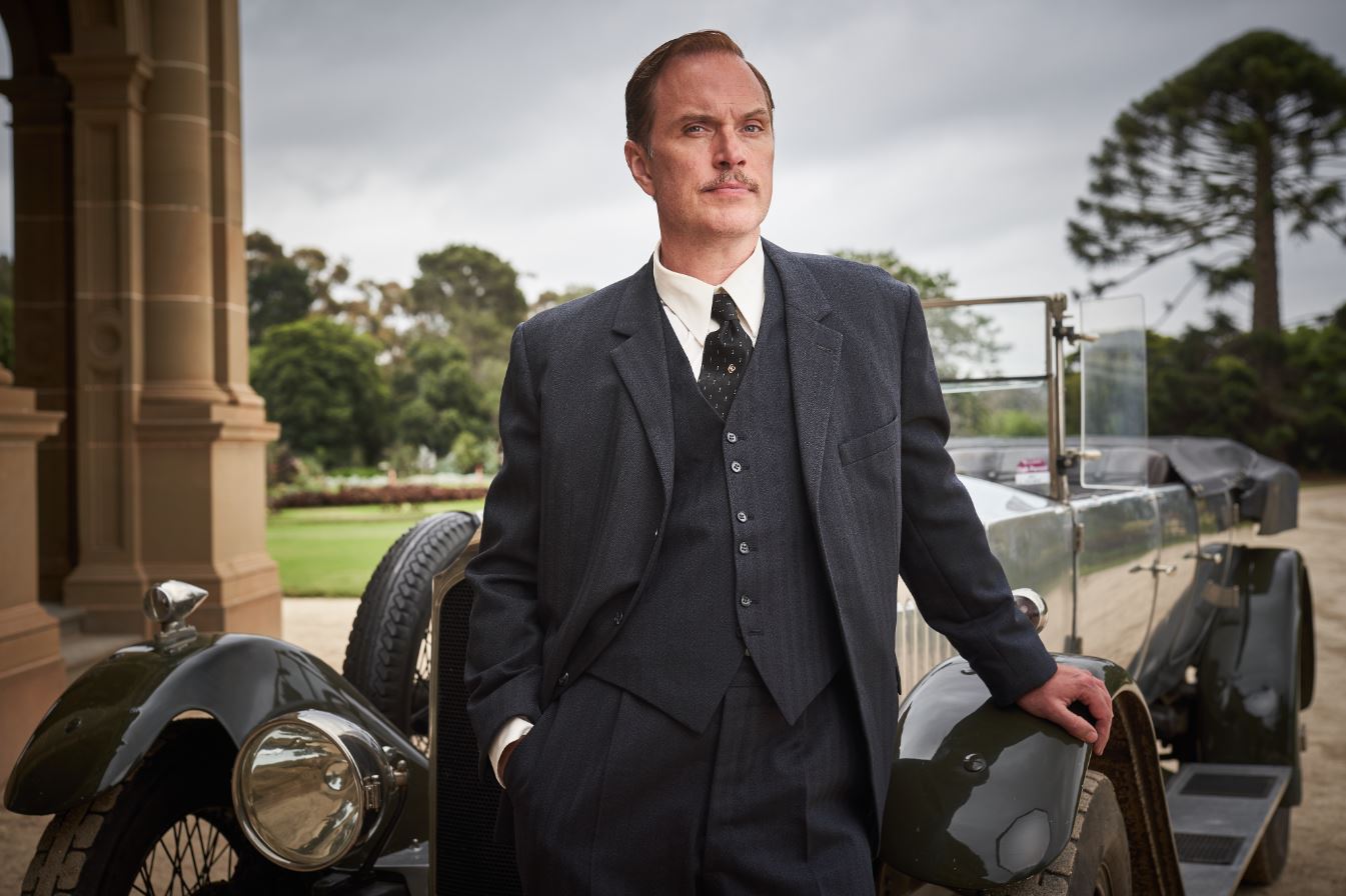 Daniel Lapaine continues his Aussie comeback in 'Five Bedrooms' - IF ...